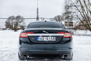 Black Jaguar XF 2008 in Riga, with an engine capacity of 3.00 L and mileage of 223 thousand km for 5290 €, photo 8 on AUTOMOTO.COM.LV