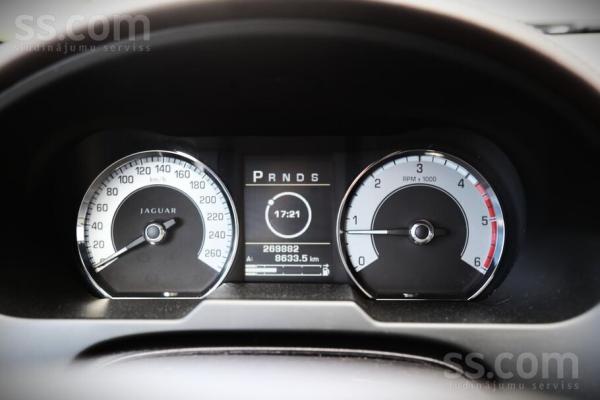 Black Jaguar XF 2008 in Riga, with an engine capacity of 2.70 L and mileage of 274 thousand km for 4995 €, photo 7 on AUTOMOTO.COM.LV