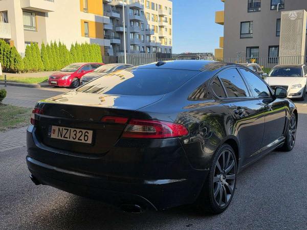 Black Jaguar XF 2008 in Vilnius, with an engine capacity of 2.70 L and mileage of 321 thousand km for 1550 €, photo 3 on AUTOMOTO.COM.LV