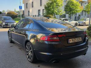 Black Jaguar XF 2008 in Vilnius, with an engine capacity of 2.70 L and mileage of 321 thousand km for 1550 €, photo 5 on AUTOMOTO.COM.LV