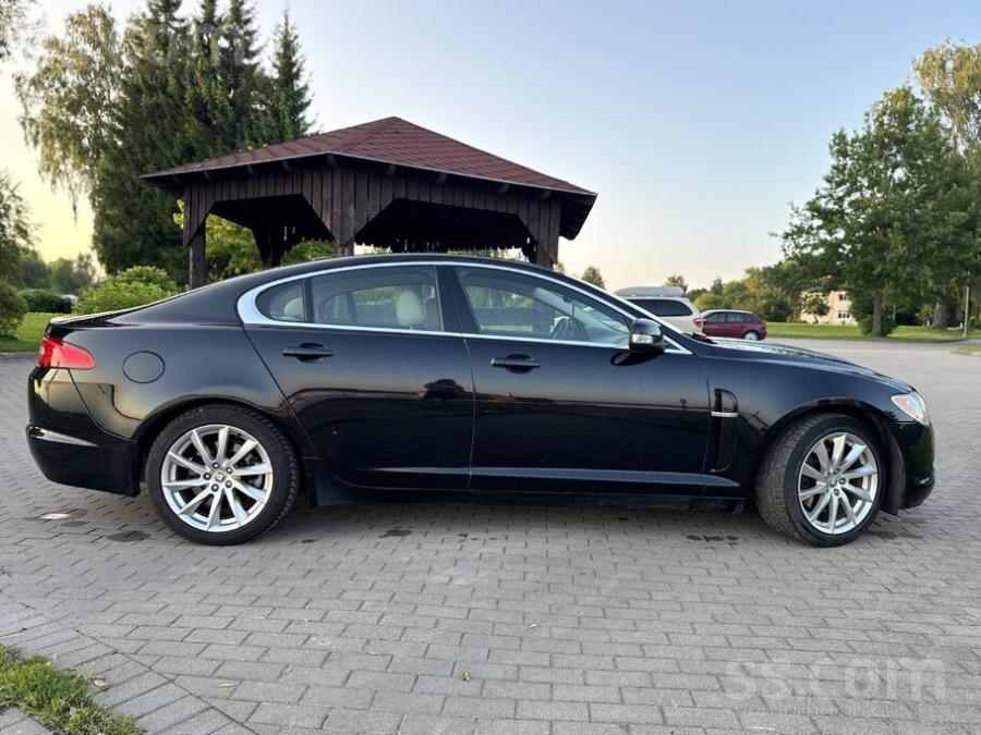 Melns Jaguar XF 2008 Ogre, ar dzinēja tilpumu 2.70 L un nobraukumu 204 tūkst. km par 6000 €, foto 5 vietnē AUTOMOTO.COM.LV