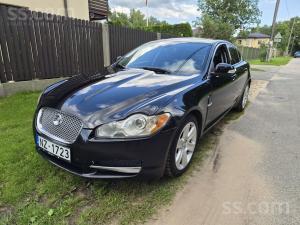 Черный Ягуар ХФ 2008 в Рига, объемом двигателя 2.70 л и пробегом 246 тыс. км за 4700 €, фото  на AUTOMOTO.COM.LV