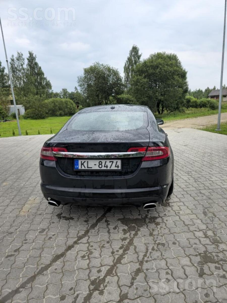 Melns Jaguar XF 2008 Rīga, ar dzinēja tilpumu 2.70 L un nobraukumu 190 tūkst. km par 3500 €, foto 4 vietnē AUTOMOTO.COM.LV