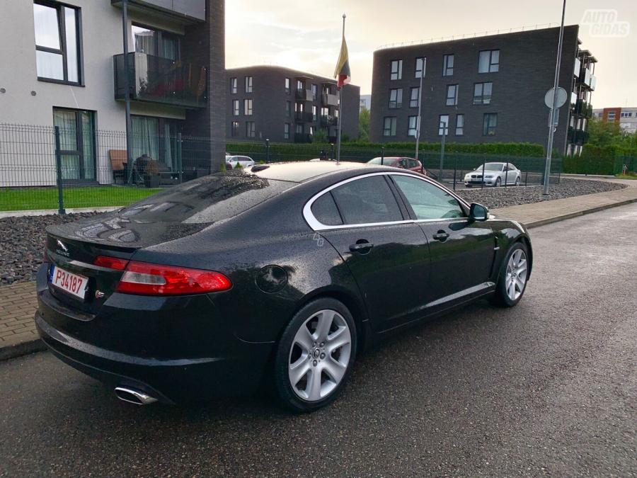 Черный Ягуар ХФ 2008 в Каунас, объемом двигателя 2.70 л и пробегом 250 тыс. км за 3900 €, фото 3 на AUTOMOTO.COM.LV