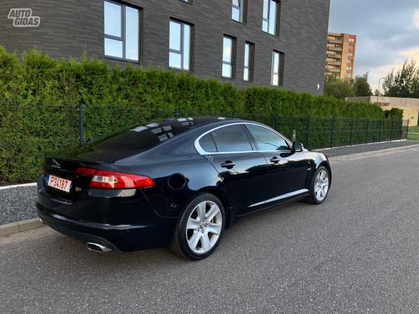 Black Jaguar XF 2008 in Kaunas, with an engine capacity of 2.70 L and mileage of 250 thousand km for 3900 €, photo 5 on AUTOMOTO.COM.LV
