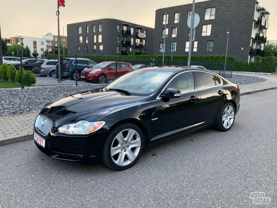 Black Jaguar XF 2008 in Kaunas, with an engine capacity of 2.70 L and mileage of 250 thousand km for 3800 €, photo 10 on AUTOMOTO.COM.LV
