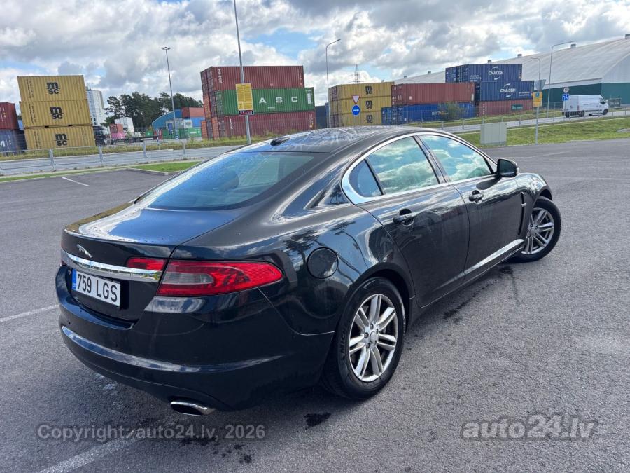 Black Jaguar XF 2008 in Tallinn, with an engine capacity of 2.70 L and mileage of 258 thousand km for 2999 €, photo 4 on AUTOMOTO.COM.LV
