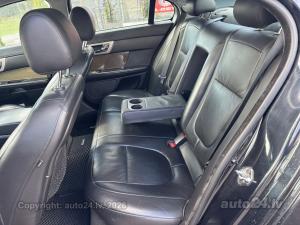Black Jaguar XF 2008 in Tallinn, with an engine capacity of 2.70 L and mileage of 258 thousand km for 2999 €, photo 8 on AUTOMOTO.COM.LV