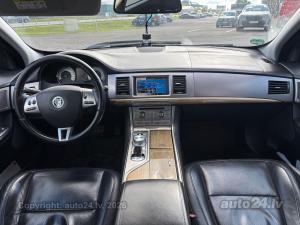 Black Jaguar XF 2008 in Tallinn, with an engine capacity of 2.70 L and mileage of 258 thousand km for 2999 €, photo 9 on AUTOMOTO.COM.LV