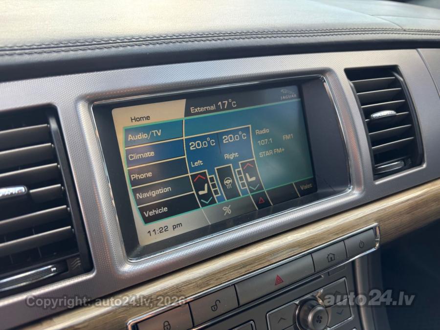 Black Jaguar XF 2008 in Tallinn, with an engine capacity of 2.70 L and mileage of 258 thousand km for 2999 €, photo 15 on AUTOMOTO.COM.LV