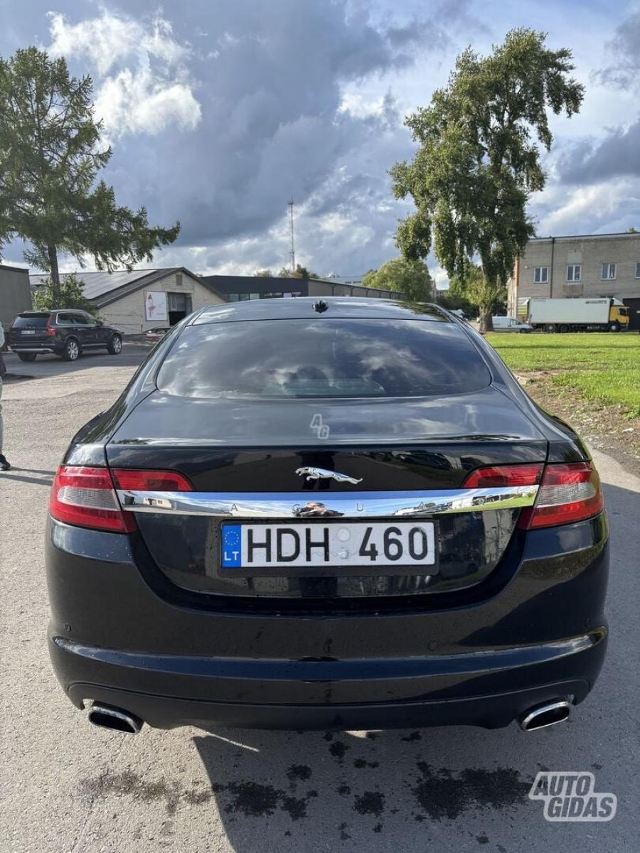 Black Jaguar XF 2008 in Siauliai, with an engine capacity of 2.70 L and mileage of 356 thousand km for 4400 €, photo 6 on AUTOMOTO.COM.LV