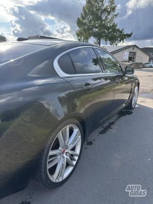 Black Jaguar XF 2008 in Siauliai, with an engine capacity of 2.70 L and mileage of 356 thousand km for 4400 €, photo 7 on AUTOMOTO.COM.LV