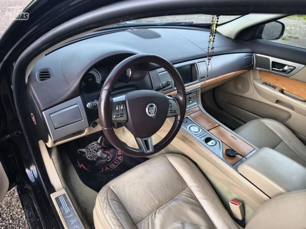 Melns Jaguar XF 2008 Kauņa, ar dzinēja tilpumu 3.00 L un nobraukumu 200 tūkst. km par 3000 €, foto 6 vietnē AUTOMOTO.COM.LV