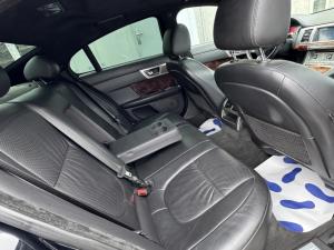 Melns Jaguar XF 2009 Rīga, ar dzinēja tilpumu 2.70 L un nobraukumu 147 tūkst. km par 7100 €, foto 3 vietnē AUTOMOTO.COM.LV