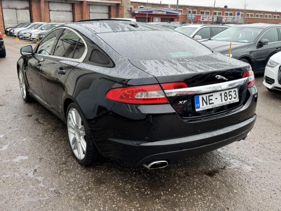 Melns Jaguar XF 2009 Rīga, ar dzinēja tilpumu 2.70 L un nobraukumu 147 tūkst. km par 7100 €, foto 8 vietnē AUTOMOTO.COM.LV