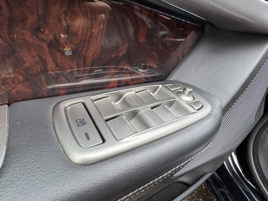 Melns Jaguar XF 2009 Rīga, ar dzinēja tilpumu 2.70 L un nobraukumu 147 tūkst. km par 7100 €, foto 27 vietnē AUTOMOTO.COM.LV