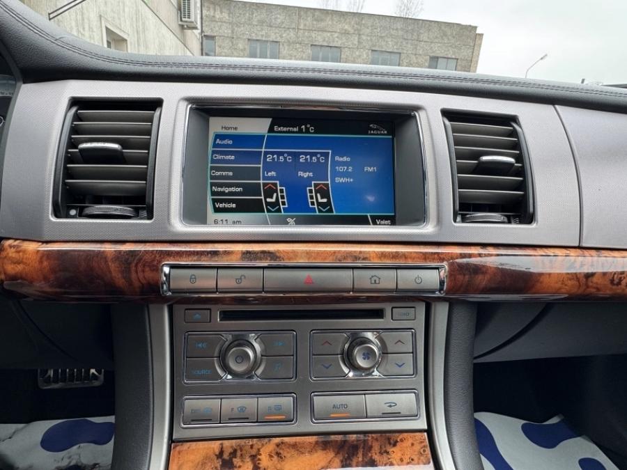 Melns Jaguar XF 2009 Rīga, ar dzinēja tilpumu 2.70 L un nobraukumu 147 tūkst. km par 7100 €, foto 30 vietnē AUTOMOTO.COM.LV