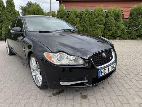 Black Jaguar XF 2009 in Kretinga, with an engine capacity of 2.72 L and mileage of 355 thousand km for 2995 €, photo 2 on AUTOMOTO.COM.LV