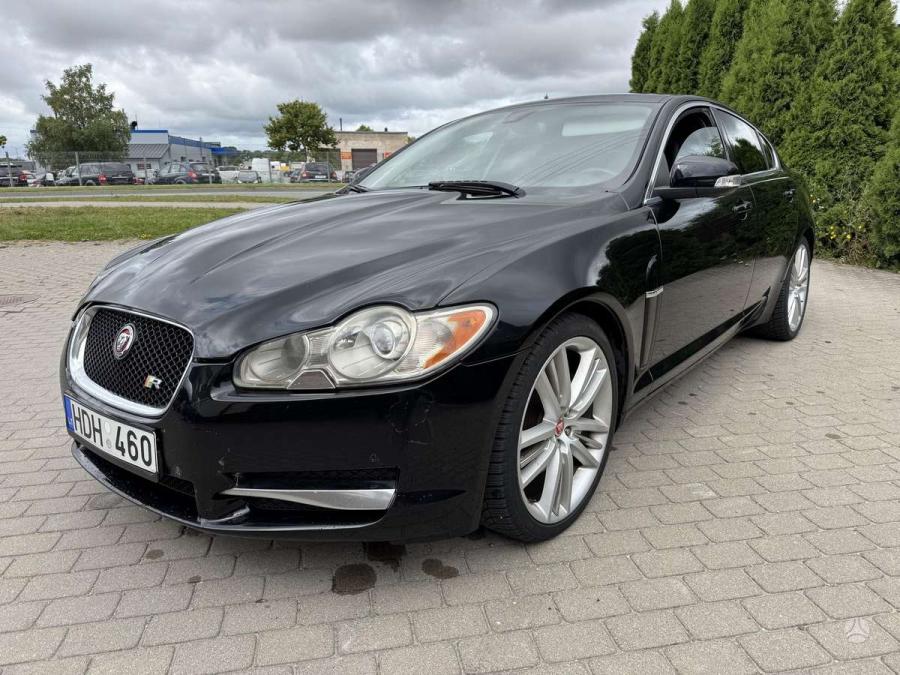 Black Jaguar XF 2009 in Kretinga, with an engine capacity of 2.72 L and mileage of 355 thousand km for 2995 €, photo 5 on AUTOMOTO.COM.LV