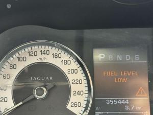 Black Jaguar XF 2009 in Kretinga, with an engine capacity of 2.72 L and mileage of 355 thousand km for 2995 €, photo 20 on AUTOMOTO.COM.LV
