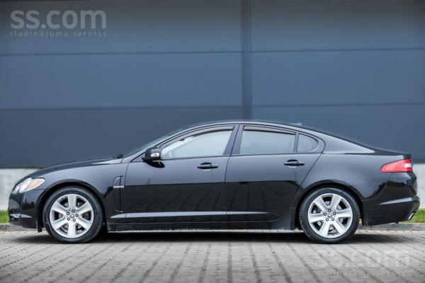 Melns Jaguar XF 2009 Rīga, ar dzinēja tilpumu 2.70 L un nobraukumu 364 tūkst. km par 6490 €, foto 6 vietnē AUTOMOTO.COM.LV