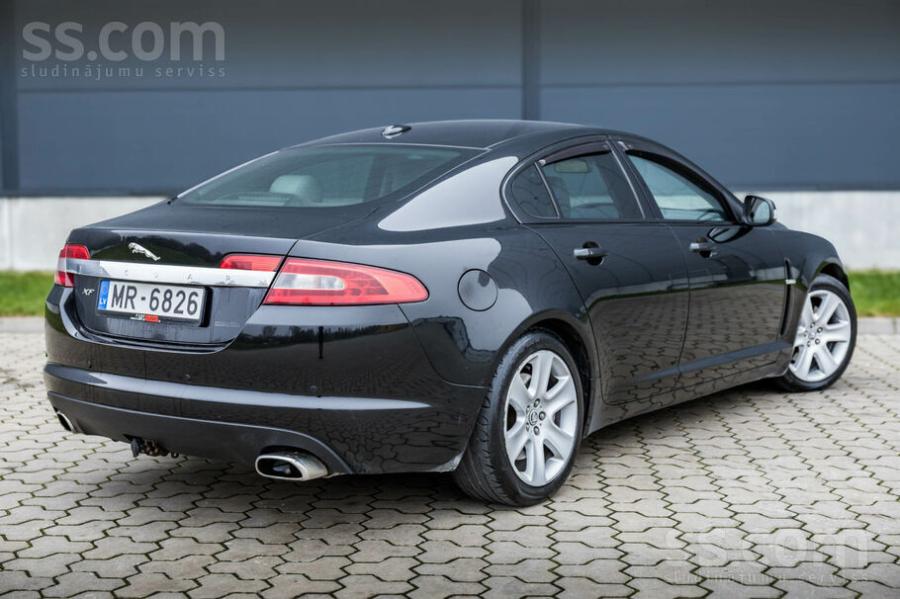 Melns Jaguar XF 2009 Rīga, ar dzinēja tilpumu 2.70 L un nobraukumu 364 tūkst. km par 6490 €, foto 9 vietnē AUTOMOTO.COM.LV