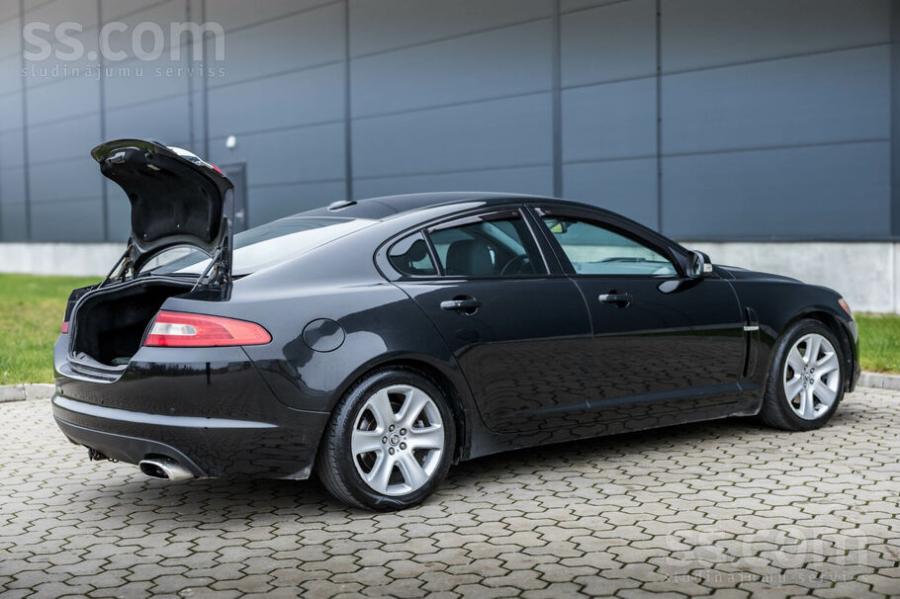 Melns Jaguar XF 2009 Rīga, ar dzinēja tilpumu 2.70 L un nobraukumu 364 tūkst. km par 6490 €, foto 12 vietnē AUTOMOTO.COM.LV