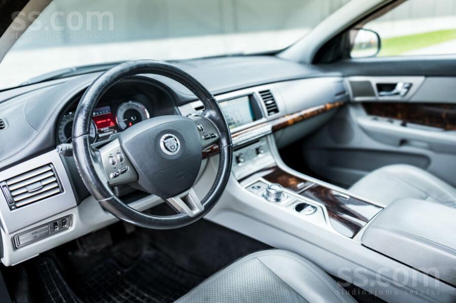 Melns Jaguar XF 2009 Rīga, ar dzinēja tilpumu 2.70 L un nobraukumu 364 tūkst. km par 6490 €, foto 13 vietnē AUTOMOTO.COM.LV