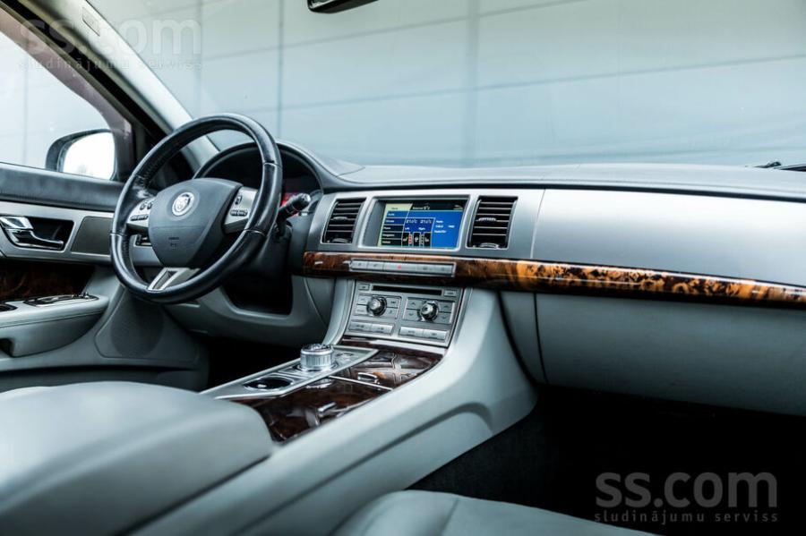 Melns Jaguar XF 2009 Rīga, ar dzinēja tilpumu 2.70 L un nobraukumu 364 tūkst. km par 6490 €, foto 15 vietnē AUTOMOTO.COM.LV