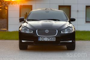 Black Jaguar XF 2010 in Jelgava, with an engine capacity of 3.00 L and mileage of 0 thousand km for 5290 €, photo 3 on AUTOMOTO.COM.LV