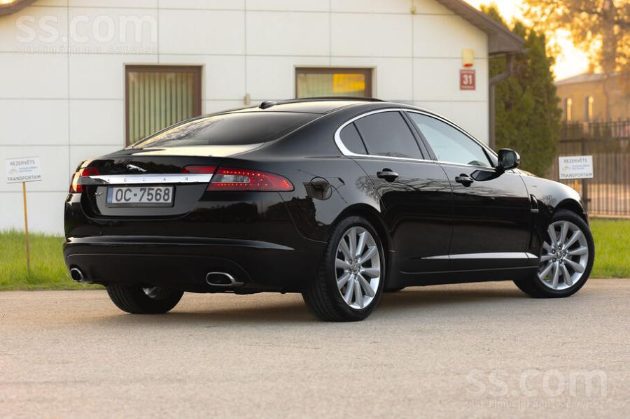 Black Jaguar XF 2010 in Jelgava, with an engine capacity of 3.00 L and mileage of 0 thousand km for 5290 €, photo 6 on AUTOMOTO.COM.LV