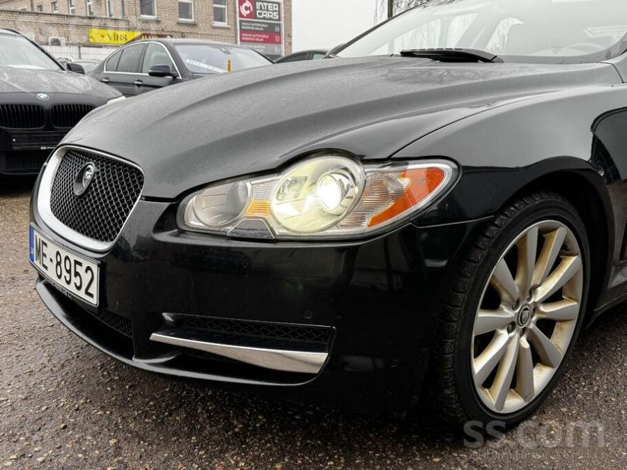 Melns Jaguar XF 2010 Daugavpils, ar dzinēja tilpumu 3.00 L un nobraukumu 0 tūkst. km par 6200 €, foto 12 vietnē AUTOMOTO.COM.LV