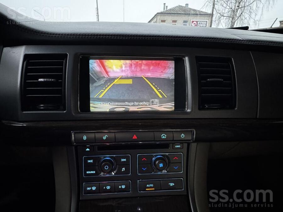 Melns Jaguar XF 2010 Daugavpils, ar dzinēja tilpumu 3.00 L un nobraukumu 0 tūkst. km par 6200 €, foto 32 vietnē AUTOMOTO.COM.LV