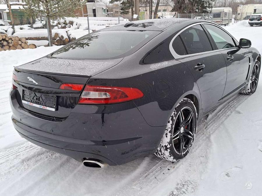 Melns Jaguar XF 2010 Ukmergė, ar dzinēja tilpumu 3.00 L un nobraukumu 310 tūkst. km par 4250 €, foto 4 vietnē AUTOMOTO.COM.LV