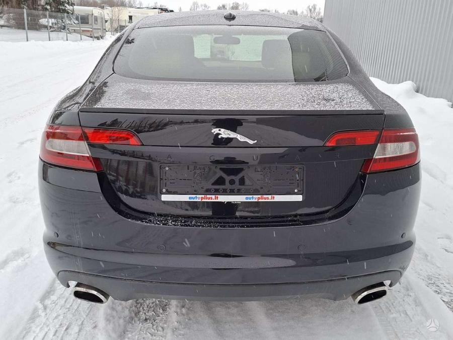 Melns Jaguar XF 2010 Ukmergė, ar dzinēja tilpumu 3.00 L un nobraukumu 310 tūkst. km par 4250 €, foto 5 vietnē AUTOMOTO.COM.LV