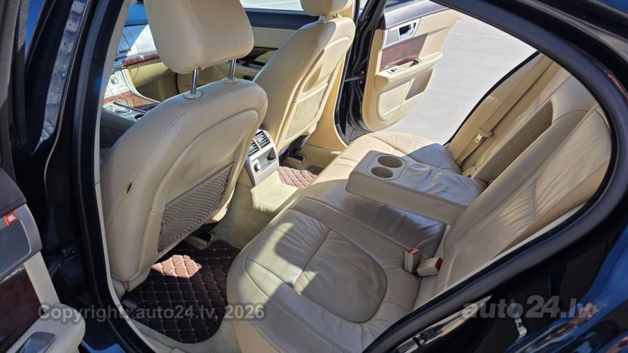 Melns Jaguar XF 2010 Tallina, ar dzinēja tilpumu 3.00 L un nobraukumu 264 tūkst. km par 5250 €, foto 11 vietnē AUTOMOTO.COM.LV