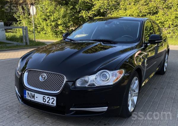Black Jaguar XF 2010 in Jurmala, with an engine capacity of 3.00 L and mileage of 214 thousand km for 5490 €, photo 1 on AUTOMOTO.COM.LV