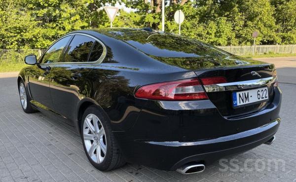 Black Jaguar XF 2010 in Jurmala, with an engine capacity of 3.00 L and mileage of 214 thousand km for 5490 €, photo 5 on AUTOMOTO.COM.LV