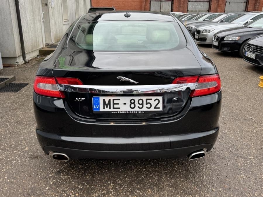 Melns Jaguar XF 2010 Rīga, ar dzinēja tilpumu 3.00 L un nobraukumu 230 tūkst. km par 7200 €, foto 4 vietnē AUTOMOTO.COM.LV