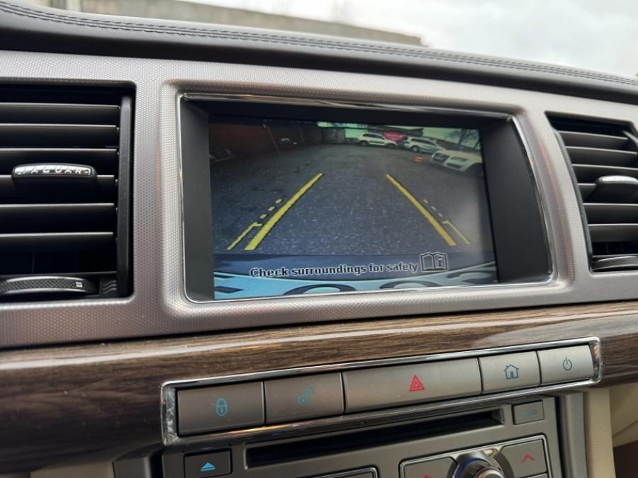Melns Jaguar XF 2010 Rīga, ar dzinēja tilpumu 3.00 L un nobraukumu 230 tūkst. km par 7200 €, foto 11 vietnē AUTOMOTO.COM.LV