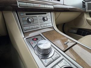 Melns Jaguar XF 2010 Rīga, ar dzinēja tilpumu 3.00 L un nobraukumu 230 tūkst. km par 7200 €, foto 16 vietnē AUTOMOTO.COM.LV