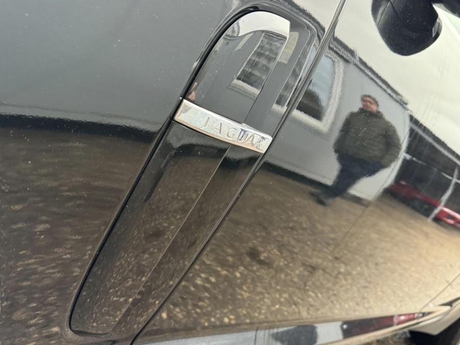 Melns Jaguar XF 2010 Rīga, ar dzinēja tilpumu 3.00 L un nobraukumu 230 tūkst. km par 7200 €, foto 35 vietnē AUTOMOTO.COM.LV