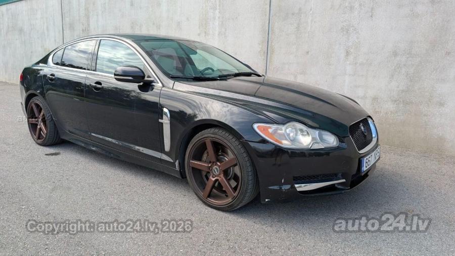 Black Jaguar XF 2010 in Tallinn, with an engine capacity of 3.00 L and mileage of 223 thousand km for 6400 €, photo 3 on AUTOMOTO.COM.LV