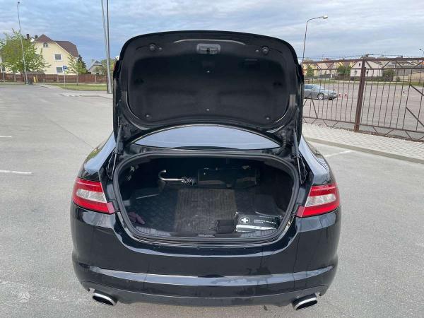 Черный Ягуар ХФ 2010 в Тельшяй, объемом двигателя 3.00 л и пробегом 247 тыс. км за 4535 €, фото 5 на AUTOMOTO.COM.LV