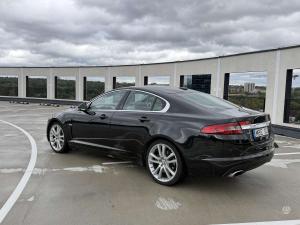 Black Jaguar XF 2010 in Vilnius, with an engine capacity of 2.99 L and mileage of 270 thousand km for 3650 €, photo 3 on AUTOMOTO.COM.LV