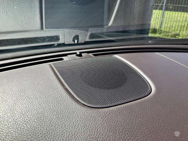 Melns Jaguar XF 2011 Panevēža, ar dzinēja tilpumu 2.99 L un nobraukumu 170 tūkst. km par 6400 €, foto 11 vietnē AUTOMOTO.COM.LV