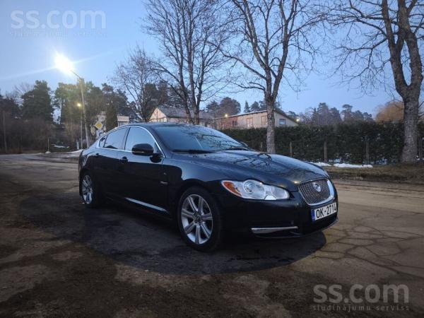 Melns Jaguar XF 2011 Ogre, ar dzinēja tilpumu 3.00 L un nobraukumu 360 tūkst. km par 5850 €, foto 5 vietnē AUTOMOTO.COM.LV