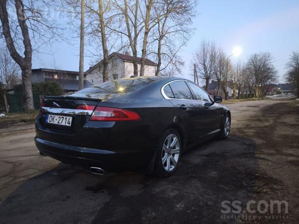 Melns Jaguar XF 2011 Ogre, ar dzinēja tilpumu 3.00 L un nobraukumu 360 tūkst. km par 5850 €, foto 7 vietnē AUTOMOTO.COM.LV