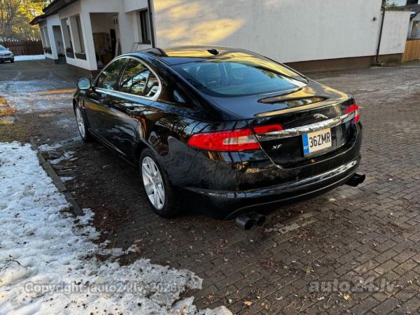 Melns Jaguar XF 2011 Tallina, ar dzinēja tilpumu 5.00 L un nobraukumu 142 tūkst. km par 13500 €, foto 5 vietnē AUTOMOTO.COM.LV