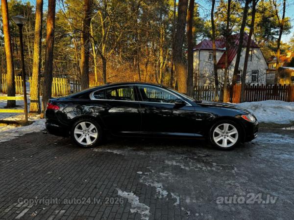 Melns Jaguar XF 2011 Tallina, ar dzinēja tilpumu 5.00 L un nobraukumu 142 tūkst. km par 13500 €, foto 8 vietnē AUTOMOTO.COM.LV